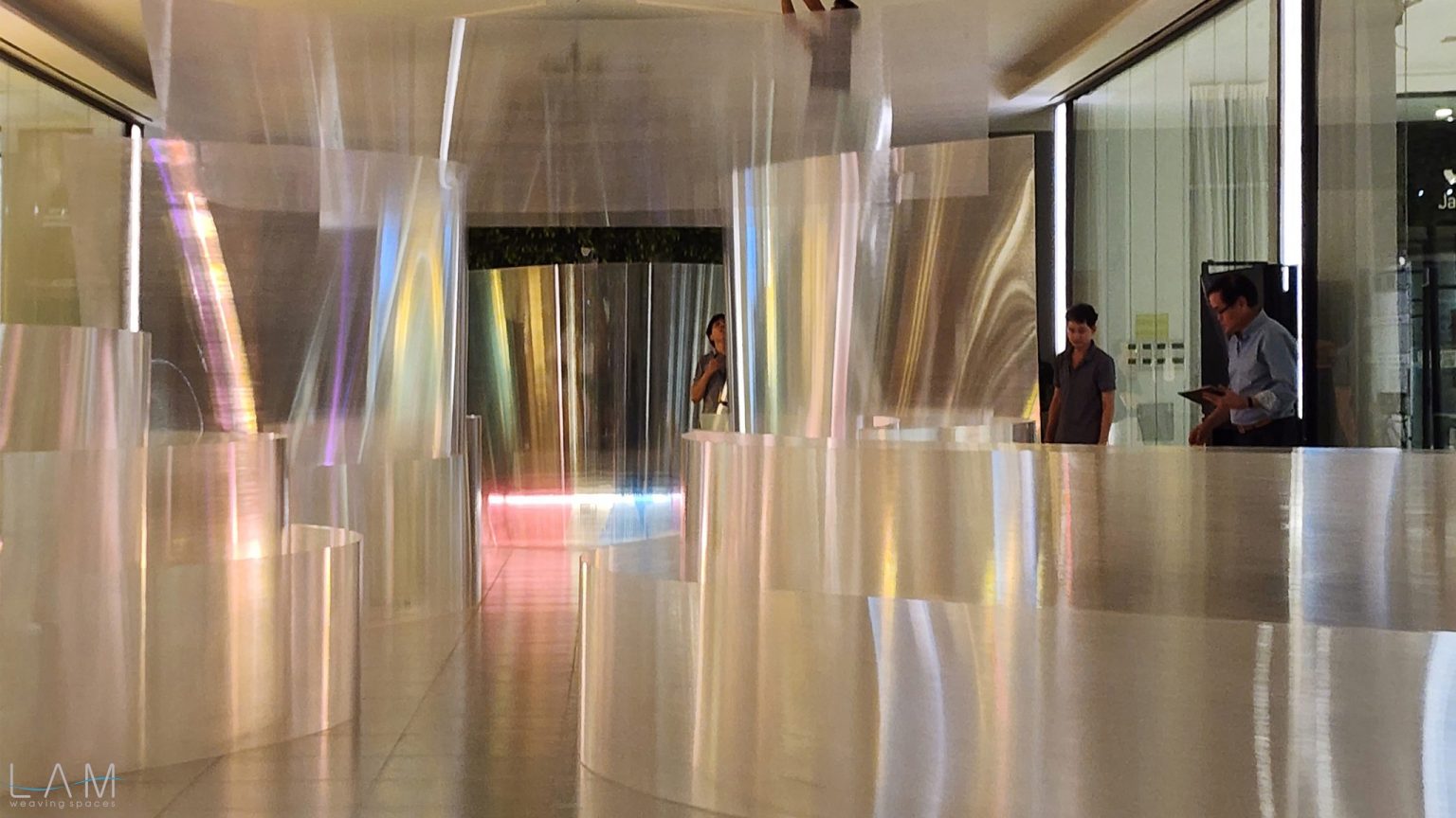 The shape of wind - lam.weavingspaces