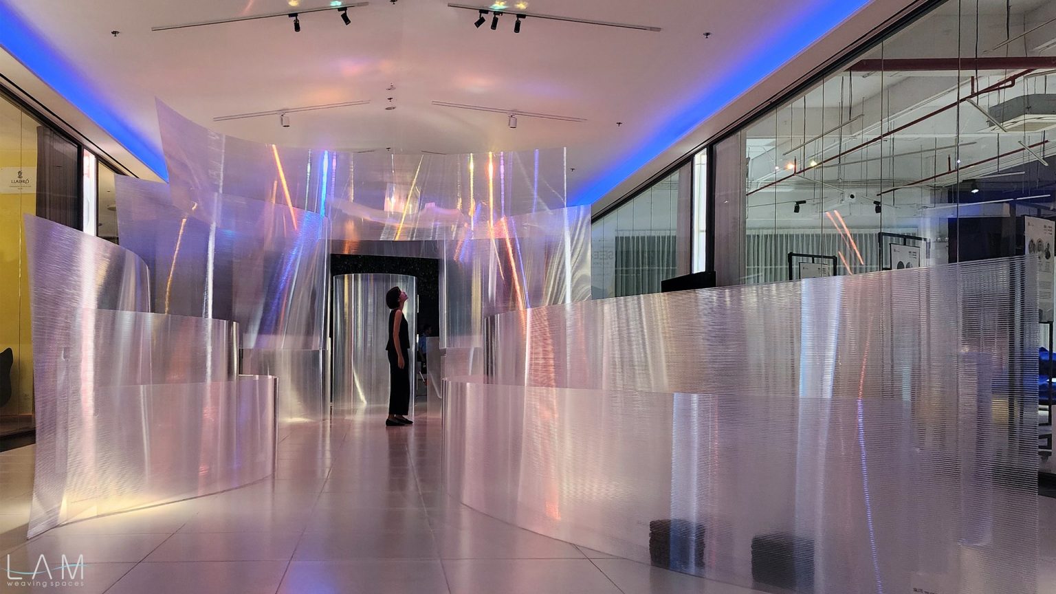 The shape of wind - lam.weavingspaces