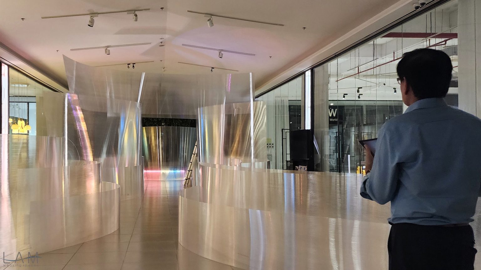 The shape of wind - lam.weavingspaces